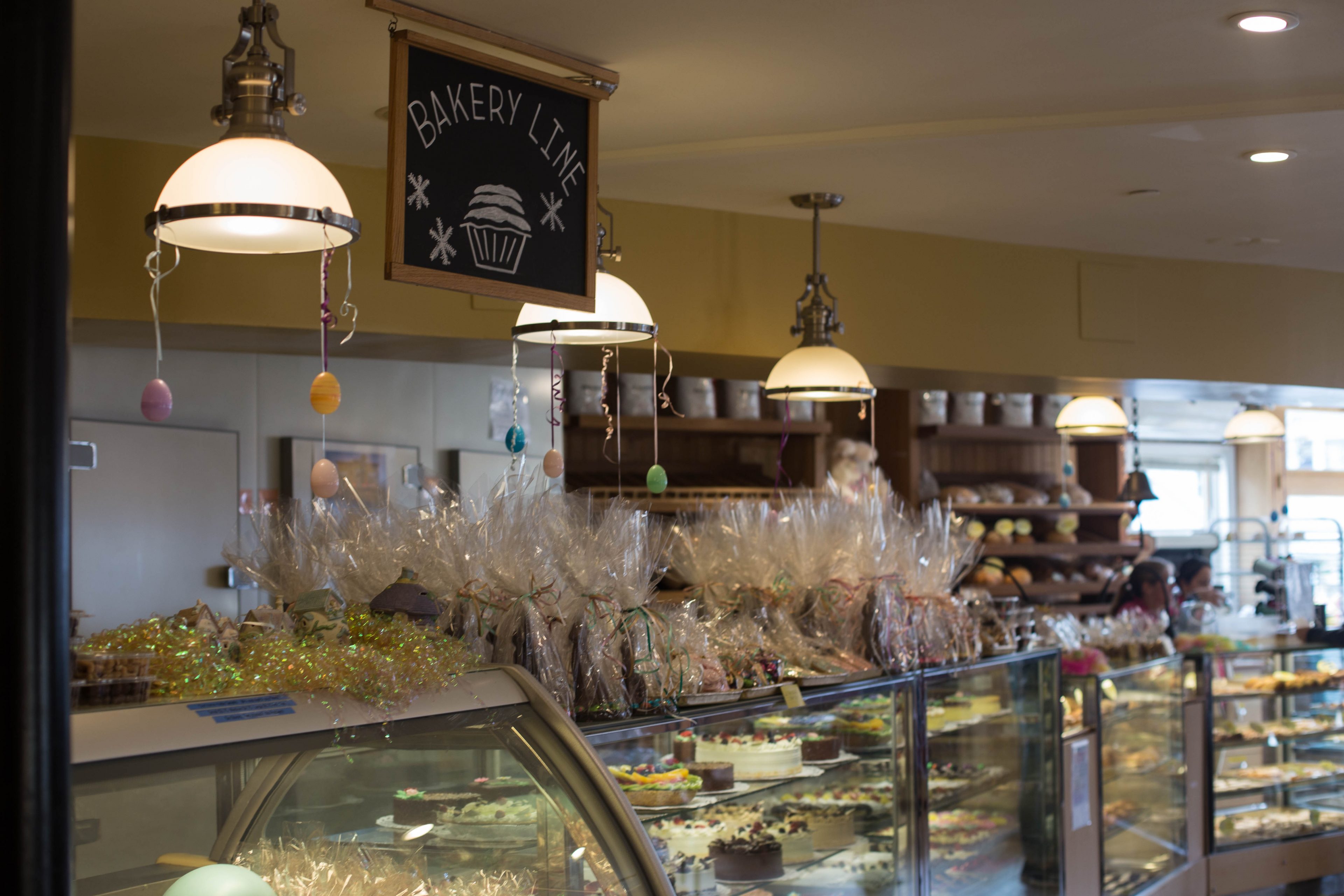 Westhampton Beach Bakery Baking Goods Since '88 - What's Hamptoning